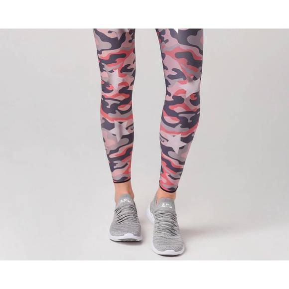 ultracor | Pants & Jumpsuits | New Ultracor Ultra High Knockout Camo Legging In Coral Metallic ...